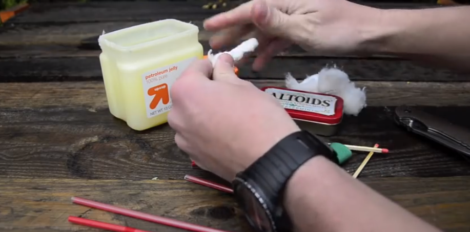 How to: Making Homemade Fire Straws – 101 Ways to Survive
