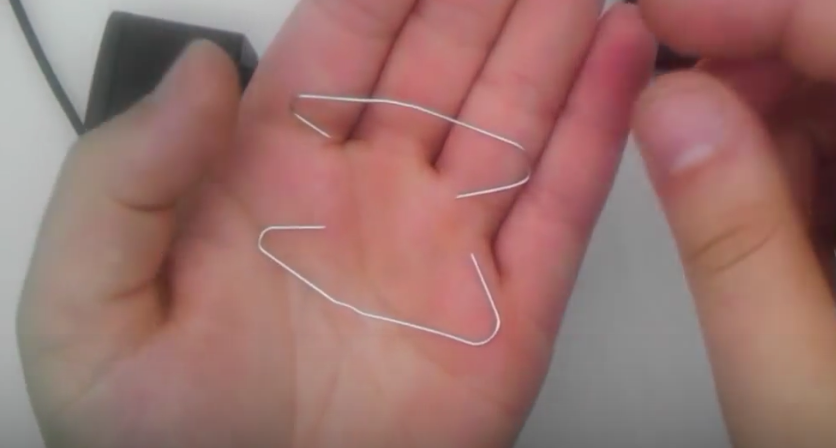 Make a Universal Charger With Paperclips – 101 Ways to Survive