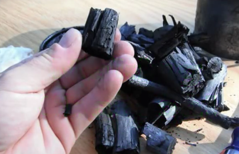 Making Charcoal – 101 Ways to Survive
